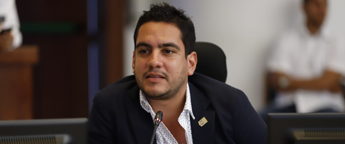 Contratos a medida: la historia del concejal Álex Flórez y el ...