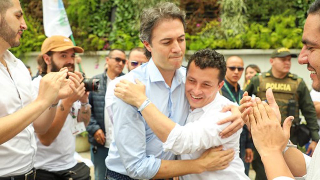 Más de $500 millones en contratos: la bonanza del representante ...